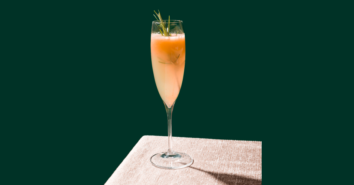 Peach Bellini Cocktail Recipe | It's Time to Revisit the Peach Bellini