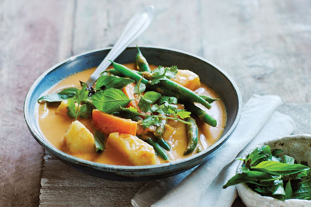 Green Bean Curry with Pineapple and Sweet Potatoes Recipe