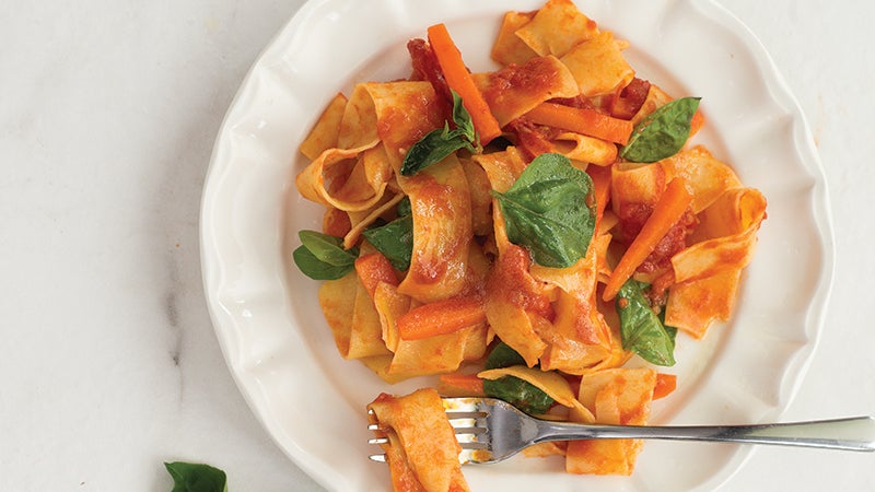 Ginger-Tomato Sauce with Carrot Matchsticks Recipe | Vegan Pasta Sauce ...