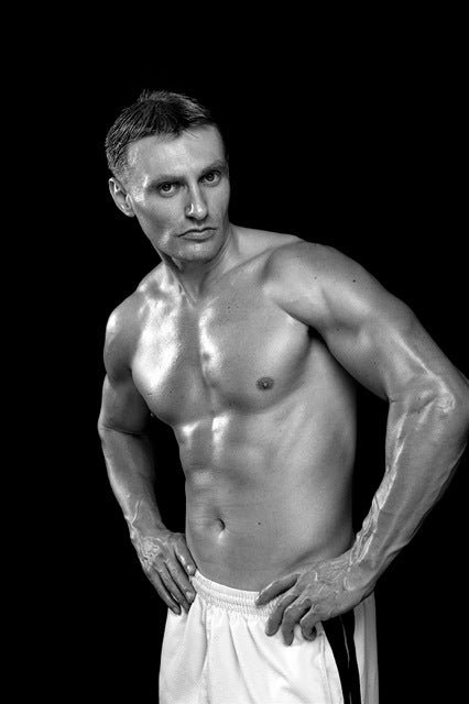 Plant Power: Q & A with Vegan Bodybuilder Robert Cheeke | Vegetarian Times